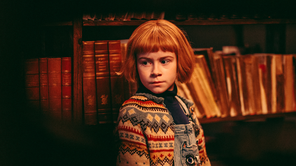 Nelly Rapp kommer tillbaka i "Dödens spegel" - premiär halloween 2023 ...