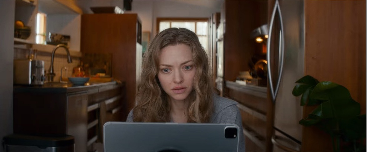Trailer: Amanda Seyfried hemsöks av opera i “Seven Veils” - MovieZine