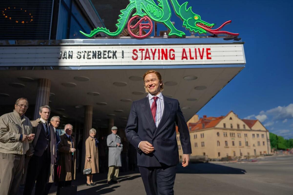 Nya bilder visar upp SVT:s storsatsning "Stenbeck" med Jakob Oftebro - MovieZine