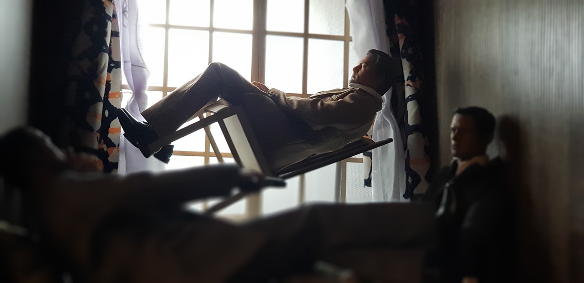 På tv ikväll: Christopher Nolans bästa hjärnskrynklare både förför och ...