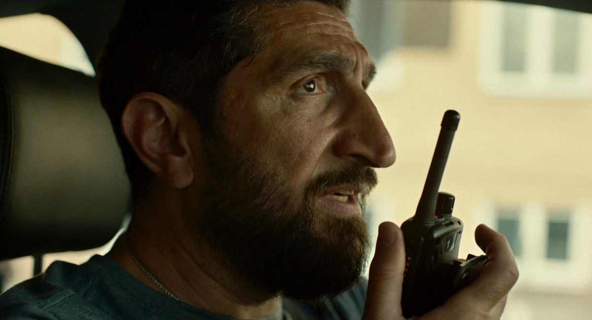 Se de första bilderna ur Fares Fares dramathriller "En dag och en halv" - MovieZine