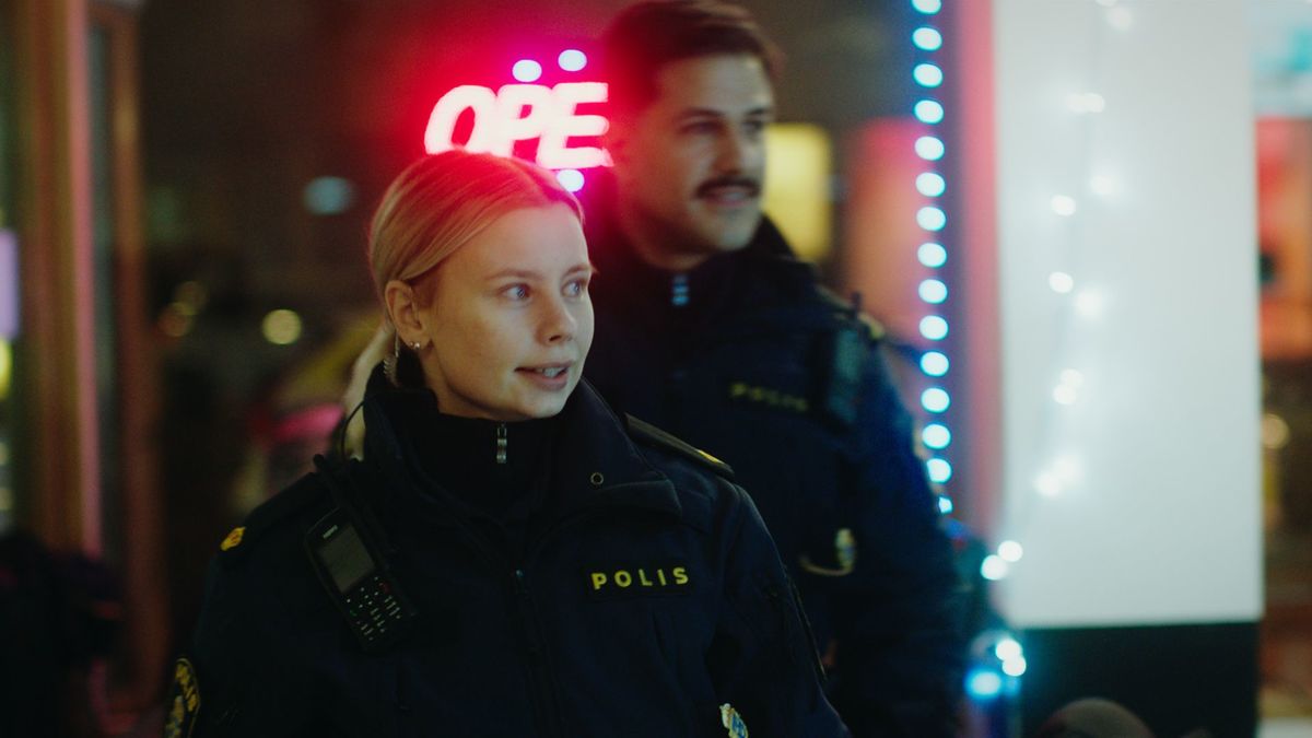 Tack, SVT! Nya avsnitt av "Tunna blå linjen" spelas in - blir julspecial 2026 - MovieZine