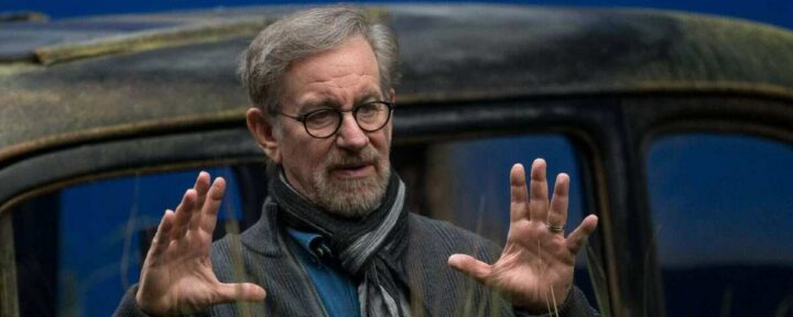 Steven Spielberg tycker att bioupplevelsen är oersättlig