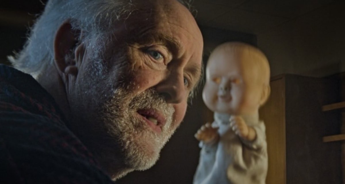 John Lithgow är spritt språngande galen i trailern till Stephen Kings nya favoritfilm - MovieZine