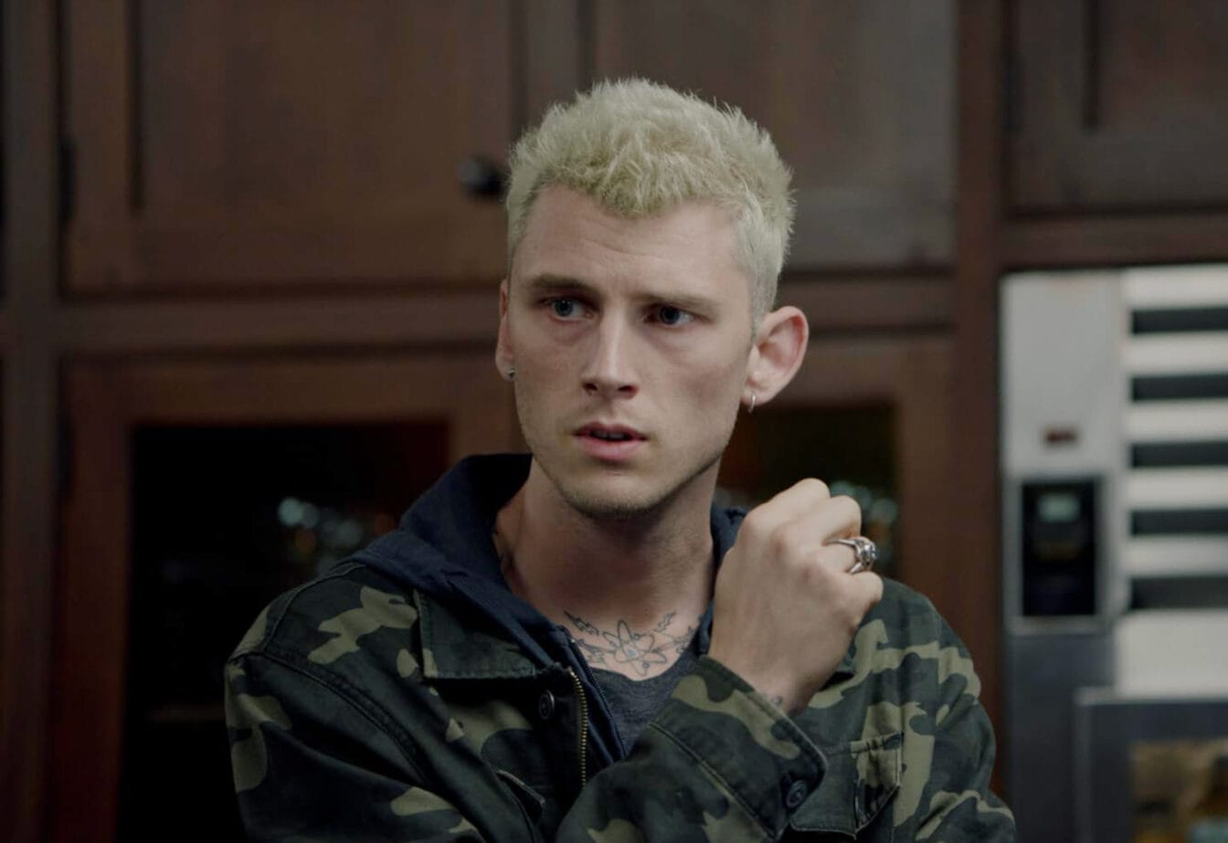 Rapparen Machine Gun Kelly drog sig ur vampyrroll i "Sinners" – vägrade ...