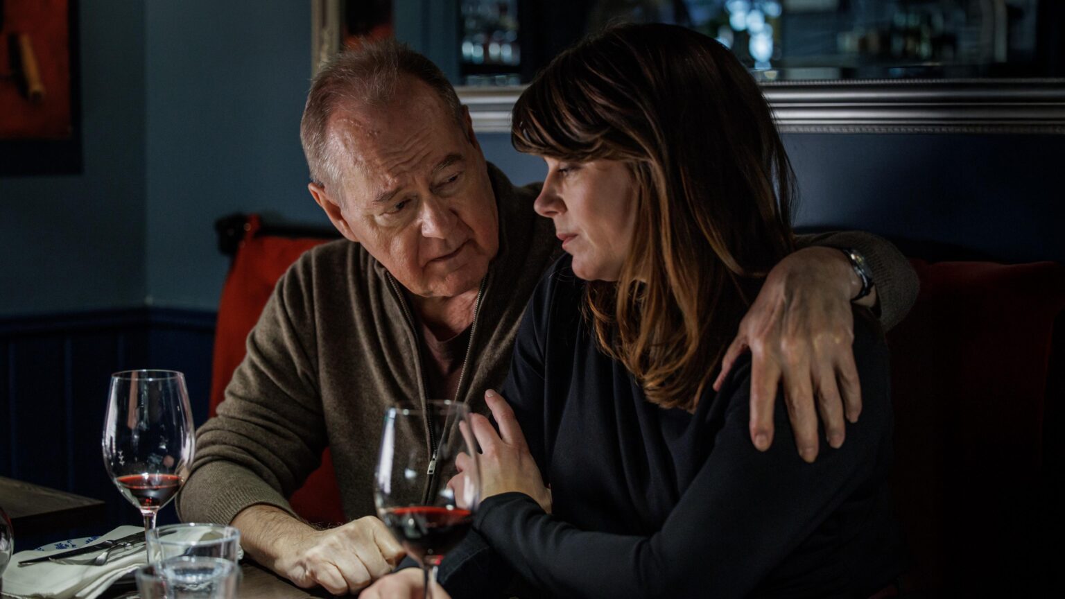 Se de första bilderna från "Beck - Ur askan" - premiär i december ...