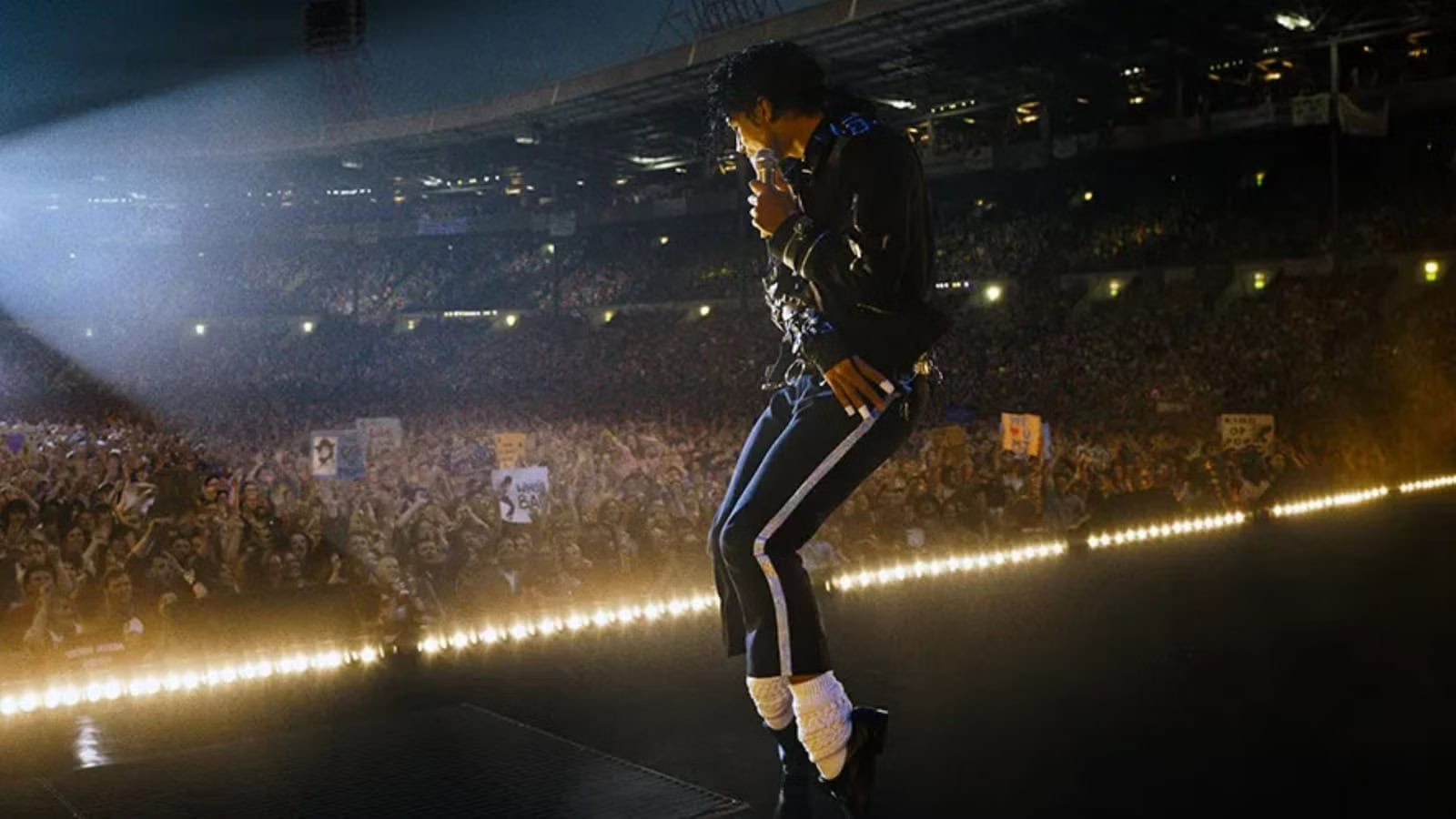 Michael Jacksons liv blir pampig film i första trailern för "Michael ...